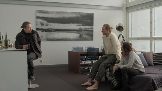 Hooked - S2E7 - Hooked | Knowledge.ca