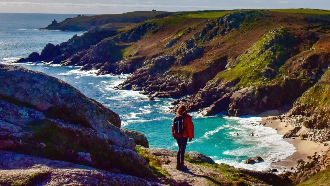 Cornwall & Devon Walks with Julia Bradbury | Knowledge.ca