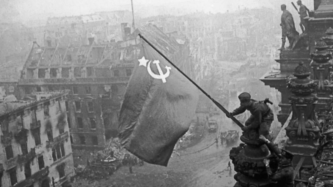 Berlin 1945 - E2 - Berlin 1945 | Knowledge.ca