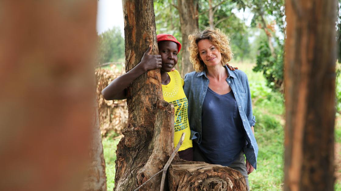 Extreme Wives with Kate Humble - E1 - Extreme Wives with Kate Humble ...