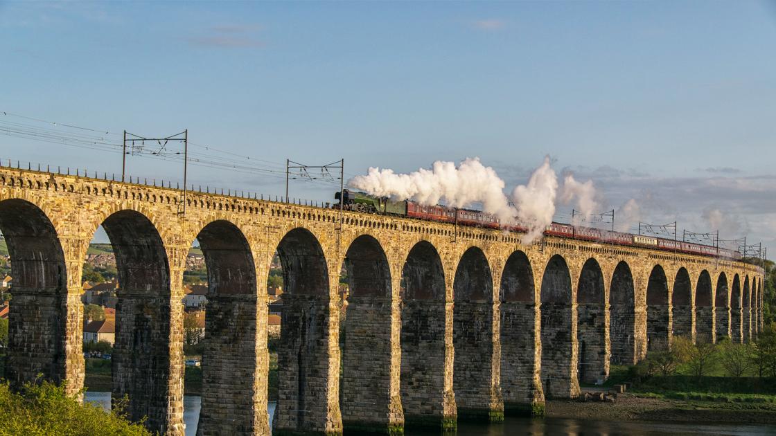 The World's Most Beautiful Railway - E2 - The Flying Scotsman ...