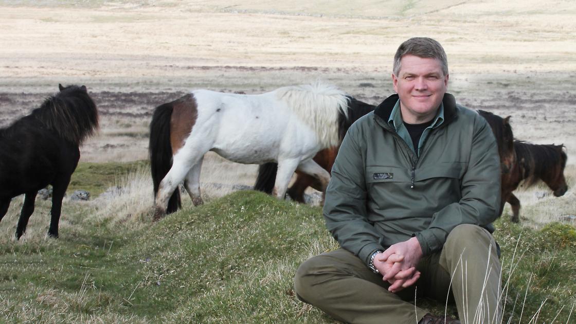 Wilderness Walks with Ray Mears | Knowledge.ca